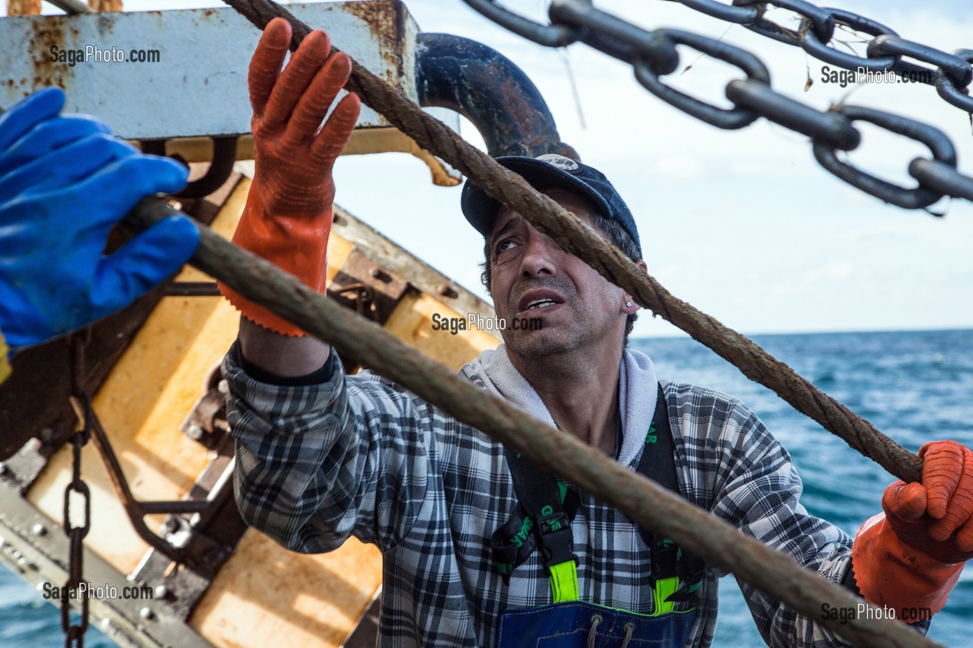 photo de RELEVE DES CABLES ET CHAINES DE TRACTION DES FILETS SUR UN ...