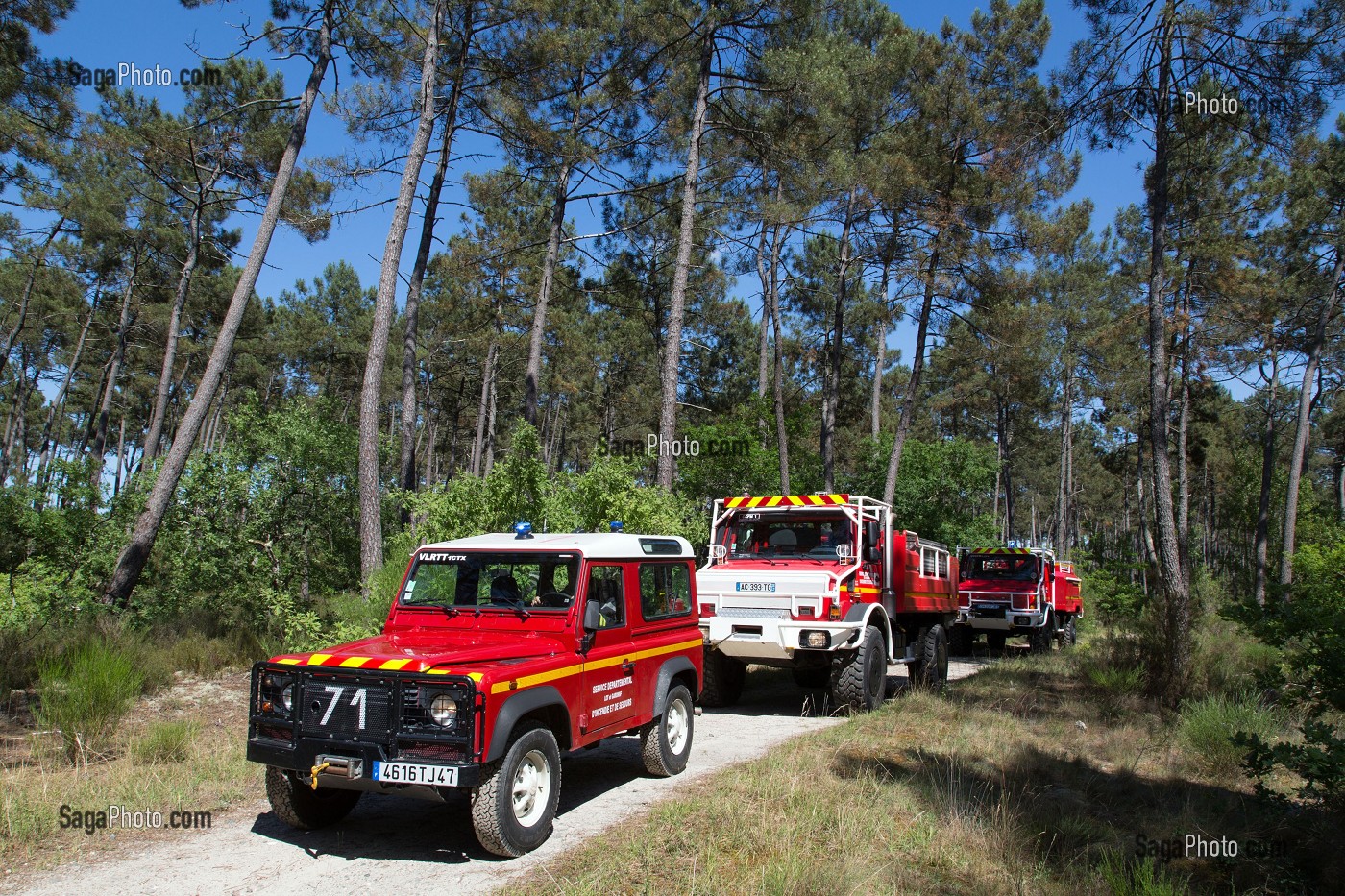 photo de UNITE FEUX DE FORET CONSTITUE D'UNE VLTT ET DE 2 CCF DANS LA ...