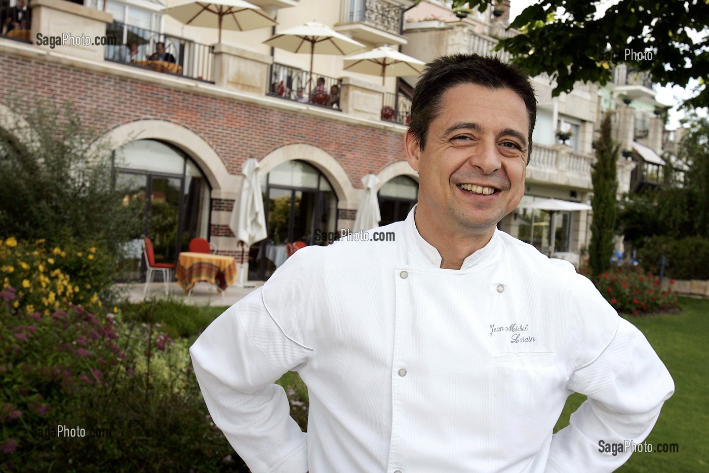 photo de JEAN-MICHEL LORAIN, CHEF AUX TROIS ETOILES AU GUIDE MICHELIN ...