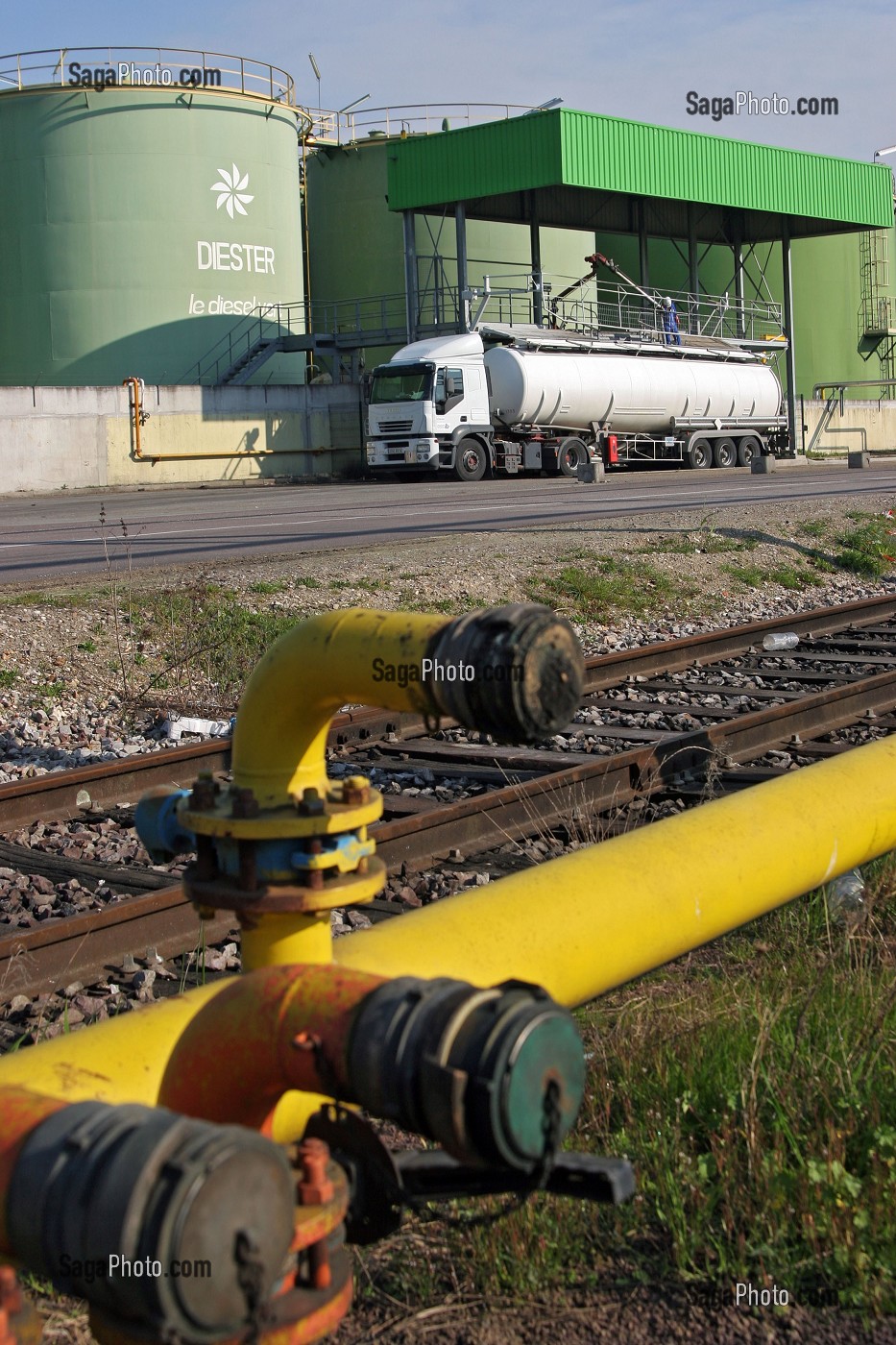 photo de USINE SAIPOL-DIESTER INDUSTRIE DE GRAND-COURONNE, PORT DE ...