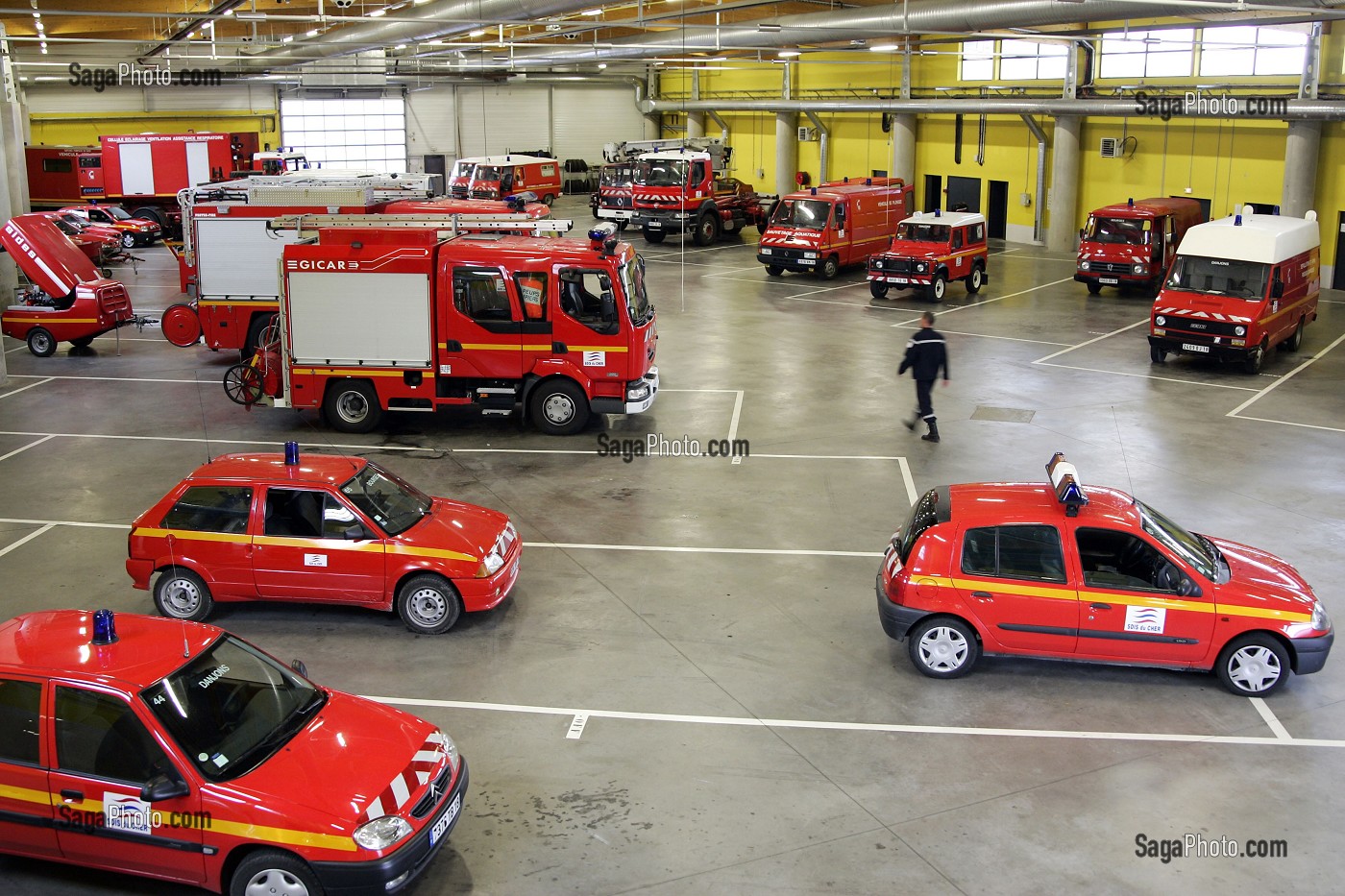 photo de REMISE DU CENTRE DE SECOURS DES SAPEURS-POMPIERS DE BOURGES ...